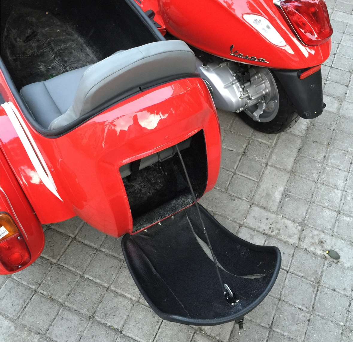 Custom Vespa Sidecar – Vespa Medan Vespark